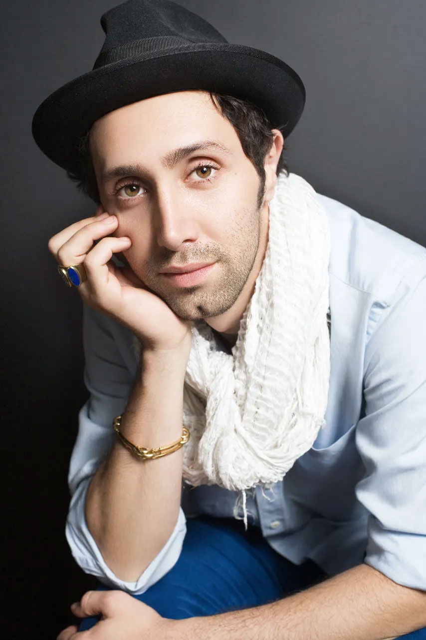 BIO – Arthur Johns – Arthur Johns